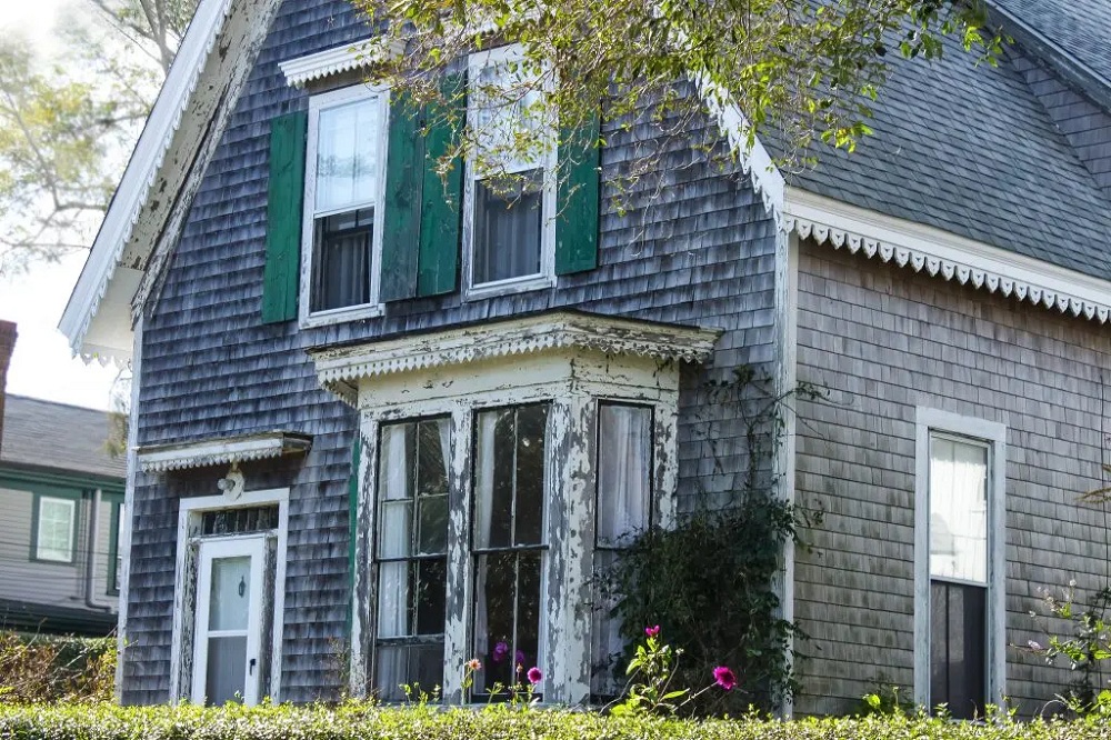 What To Know About Distressed Property? A Few Guidelines - thehouseidreamof